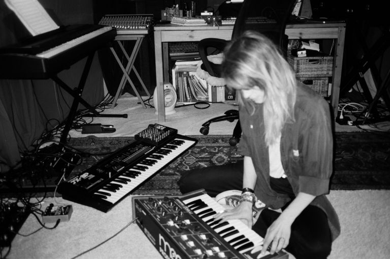 Meet Amy Douglas White: Artist & Mom – SHOUTOUT LA