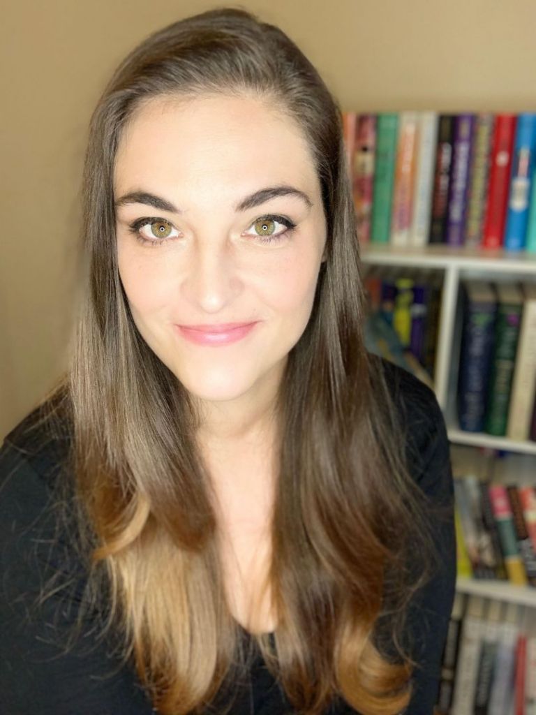 Meet Amy Tintera: Author – SHOUTOUT LA