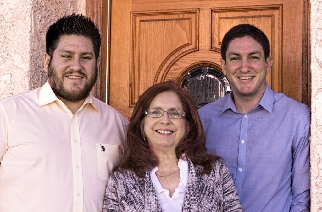 Meet Mike Acuna | President & Publisher – SHOUTOUT LA