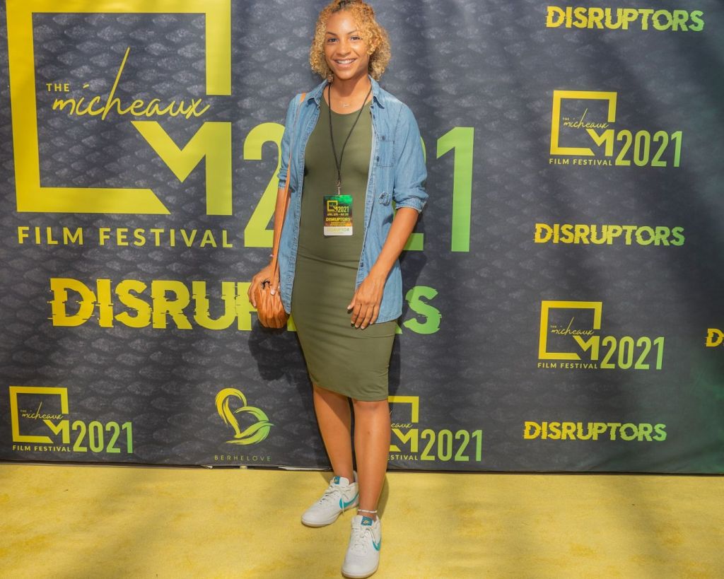 Meet Salonica Hunter: Multimedia Creative – SHOUTOUT LA