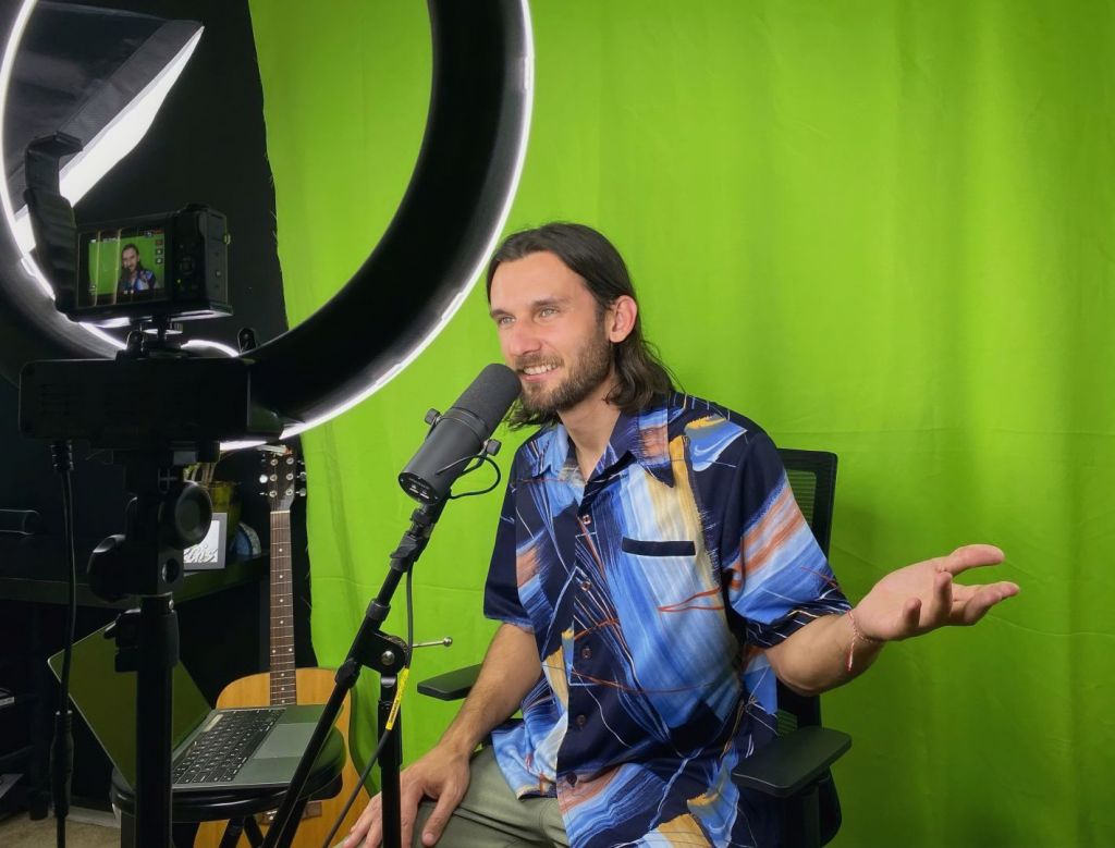 Meet Rob “Margis” | Emcee, Actor, Content Creator – SHOUTOUT LA