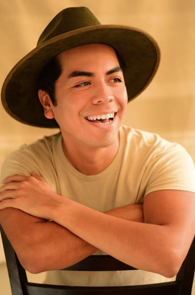 Meet Jerry Rodriguez | Portrait & Lifestyle Photographer – SHOUTOUT LA