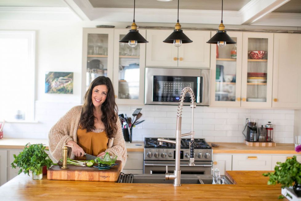 Meet Kristen Carbone | Founder, Brilliantly – SHOUTOUT LA