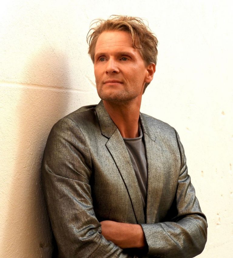 Meet Toby Gad | Songwriter, Producer, Film Maker – SHOUTOUT LA