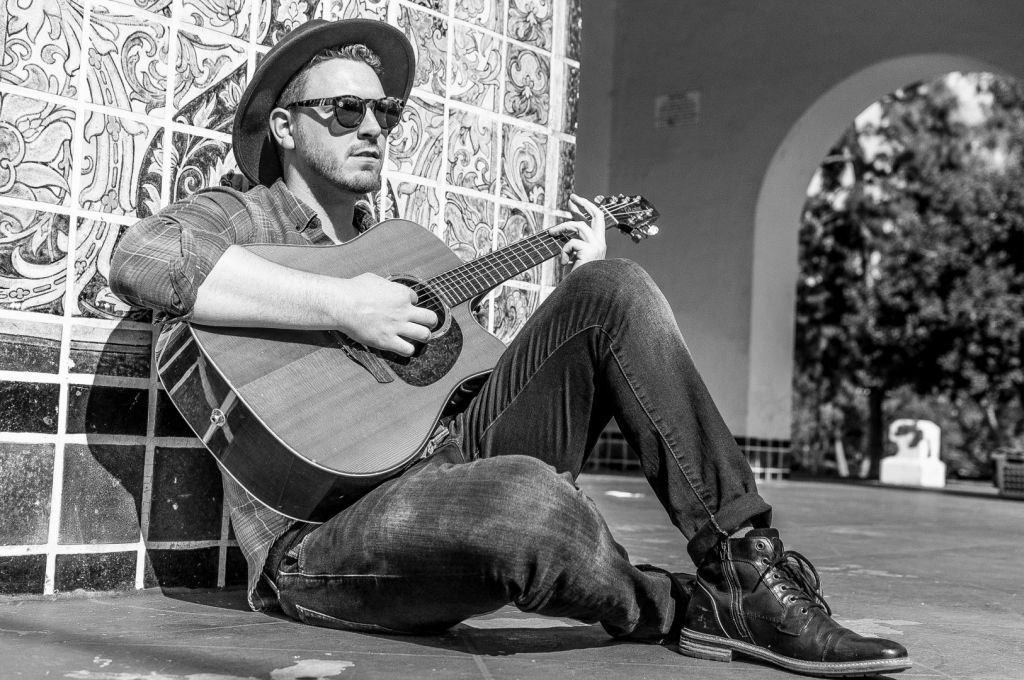 Meet Tom Norman | Singer/Songwriter - SHOUTOUT LA