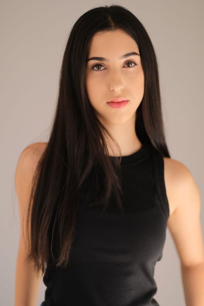 Meet Neska Rose & Libi Rose | Singer-Songwriter & Actress – SHOUTOUT LA