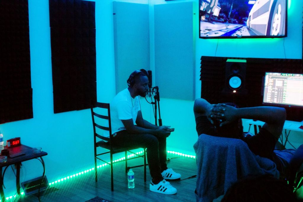 Meet CHRISTOPHER HEARN | Hip-Hop Artist – SHOUTOUT LA