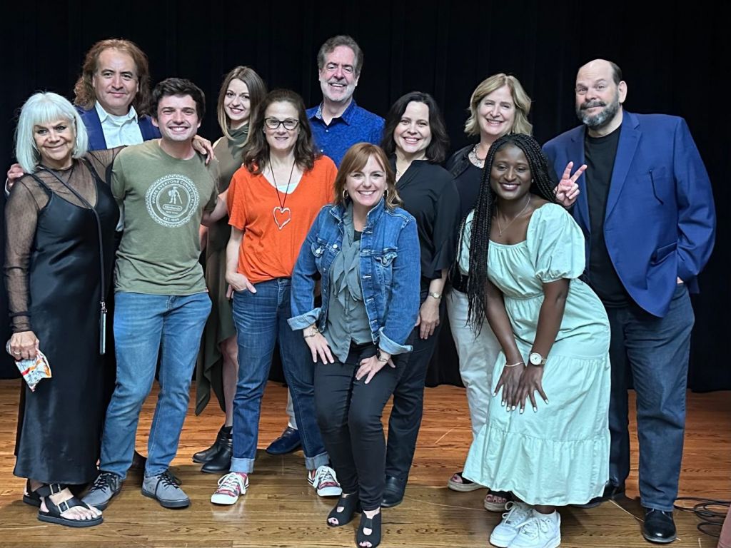 Meet Jen Lewis | Comedian & Upside Down Comedy Creator – SHOUTOUT LA