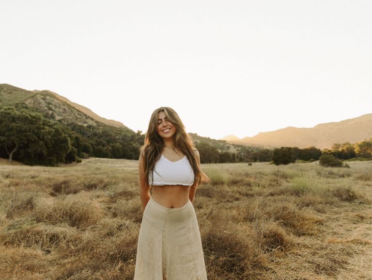 Meet Jessy Lipton | Singer/Songwriter – SHOUTOUT LA