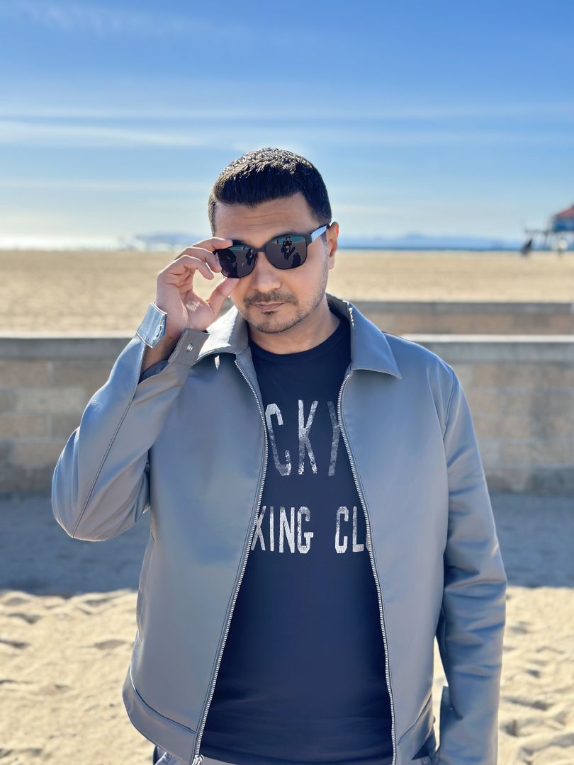 Meet Sibtain Raza | Stand-up Comedian – SHOUTOUT LA