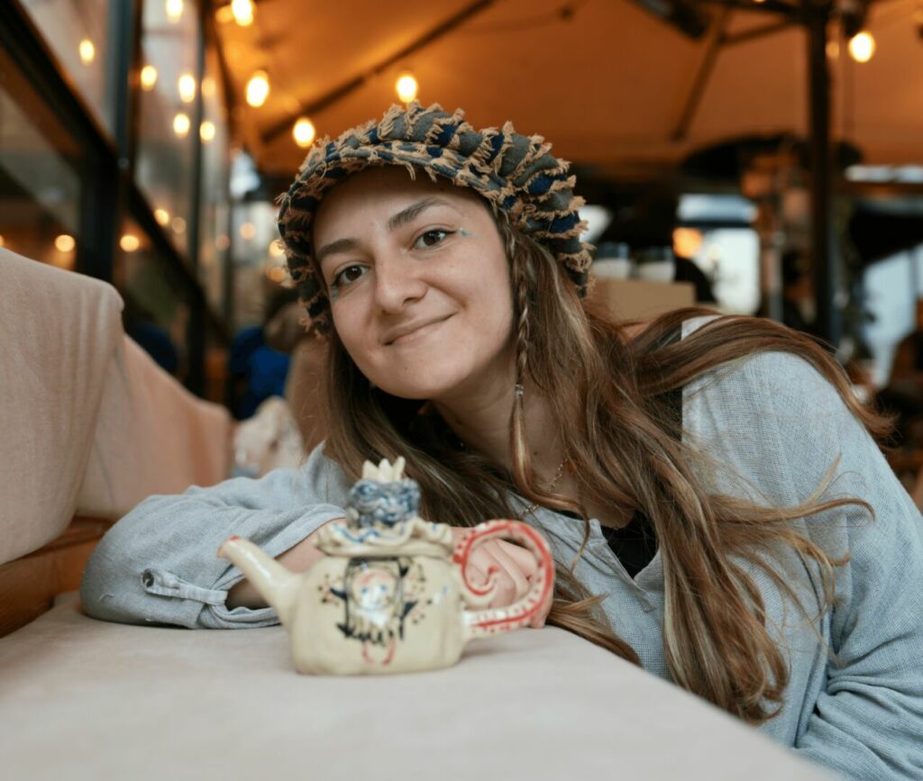 Meet Zeynep Delman | Ceramic artist and illustrator – SHOUTOUT LA