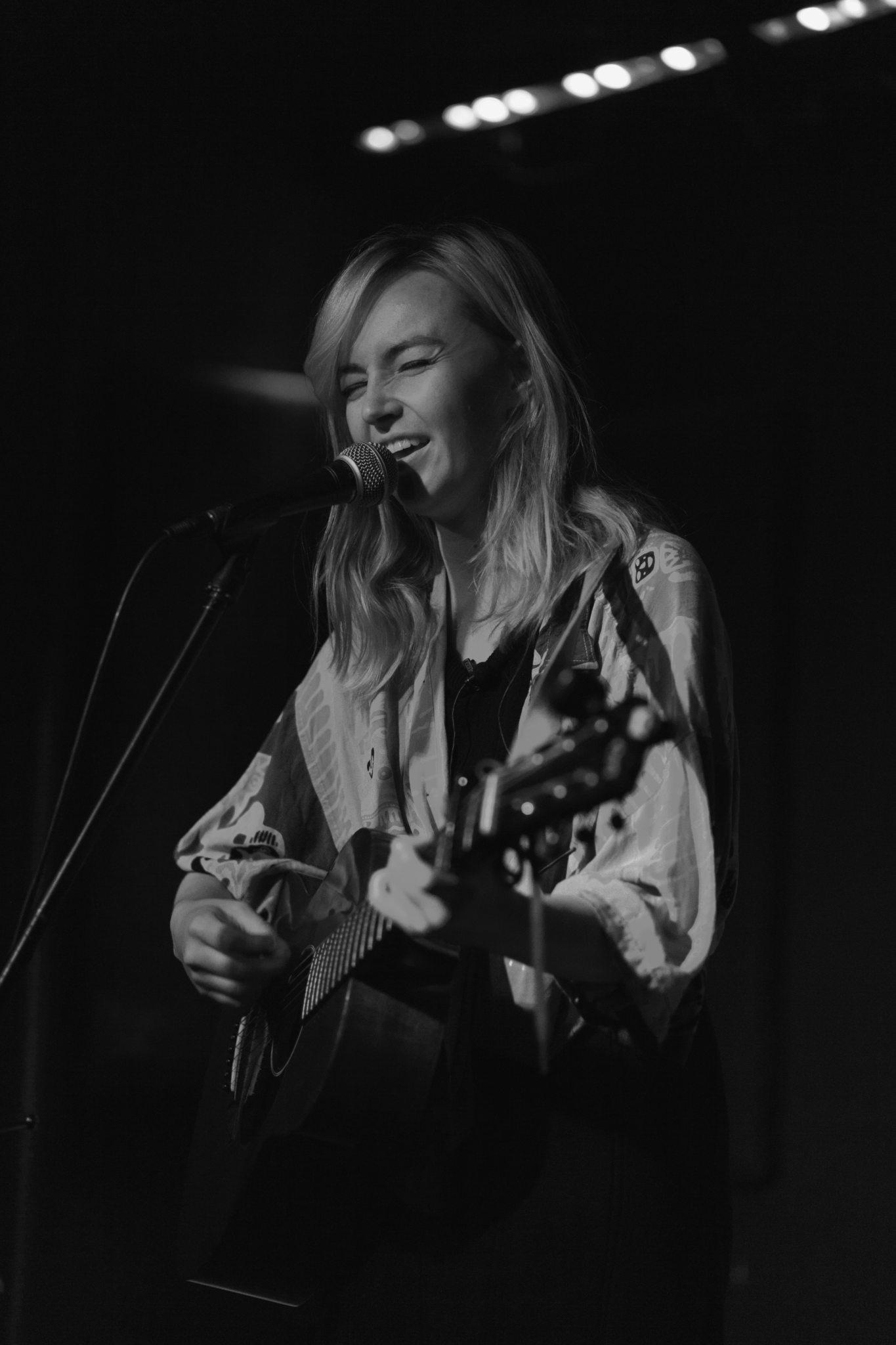 Meet Cassidy Andrews | Singer/Songwriter & Folk Artist – SHOUTOUT LA