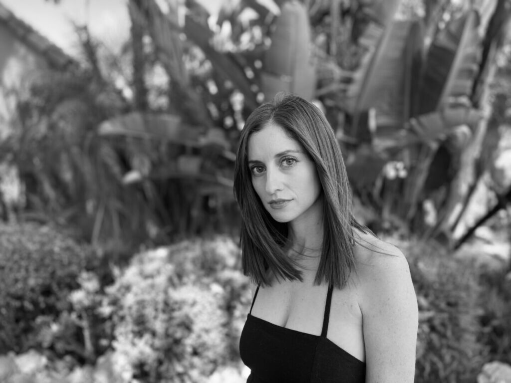 Meet Angela Petruzziello | Actor & Writer – SHOUTOUT LA