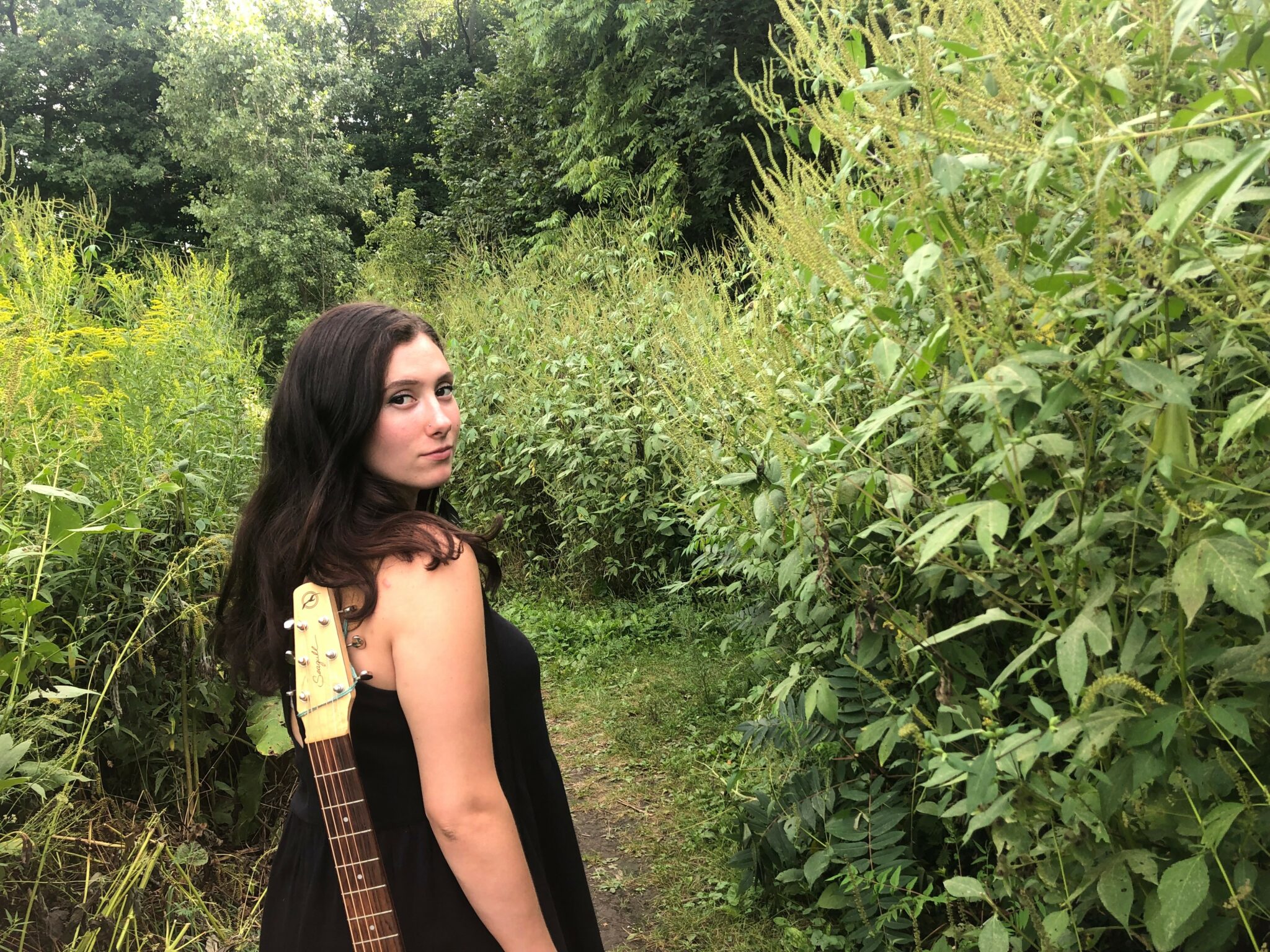 Meet Emma Mcdermott | Singer/Songwriter – SHOUTOUT LA