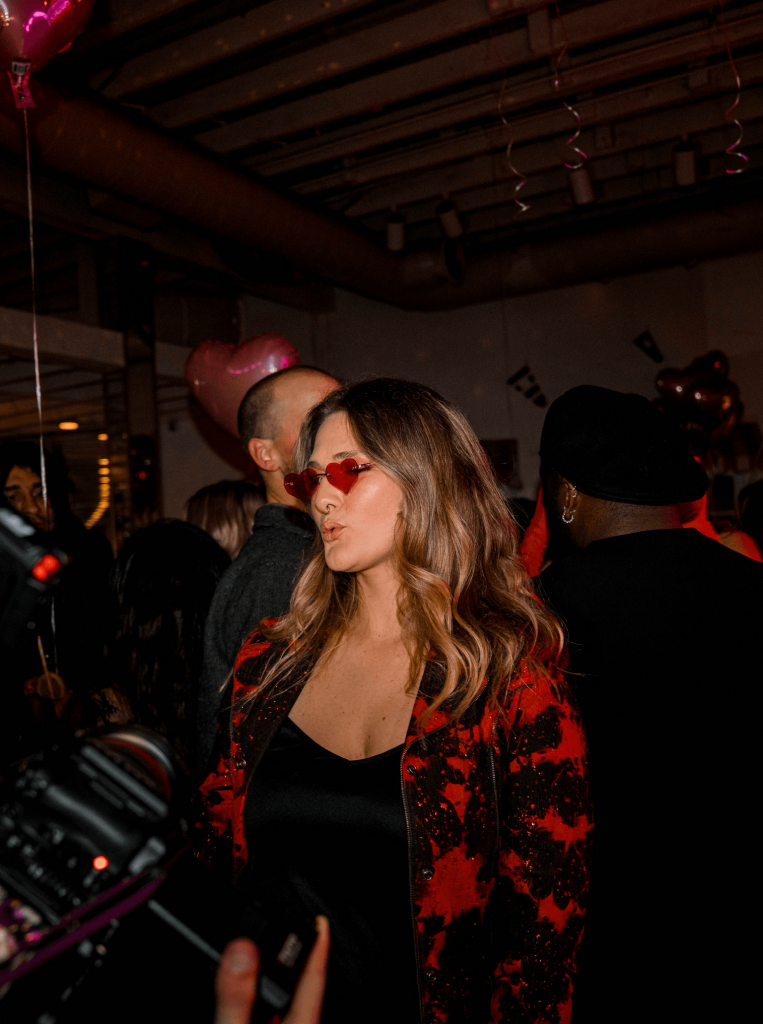 Meet Bailey Dahlgren | Artist & Entrepreneur - SHOUTOUT LA