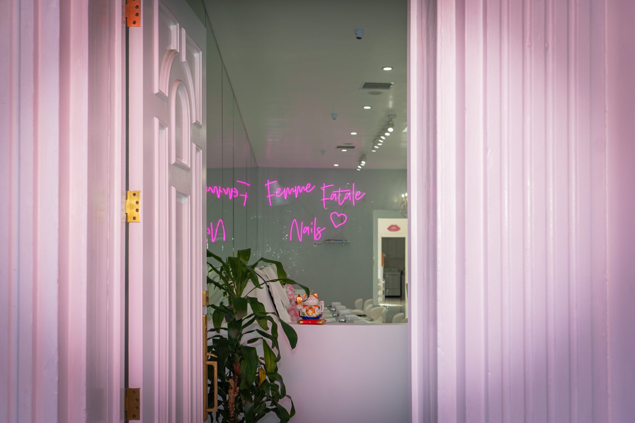 Meet Arpi Andzhunyan And Vicky Boladian | Owner of Femme Fatale Nails ...