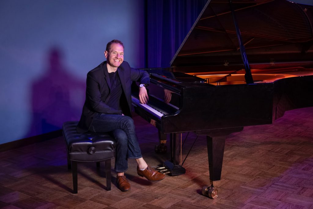 Meet Jeremy Siskind | Pianist and Author – SHOUTOUT LA