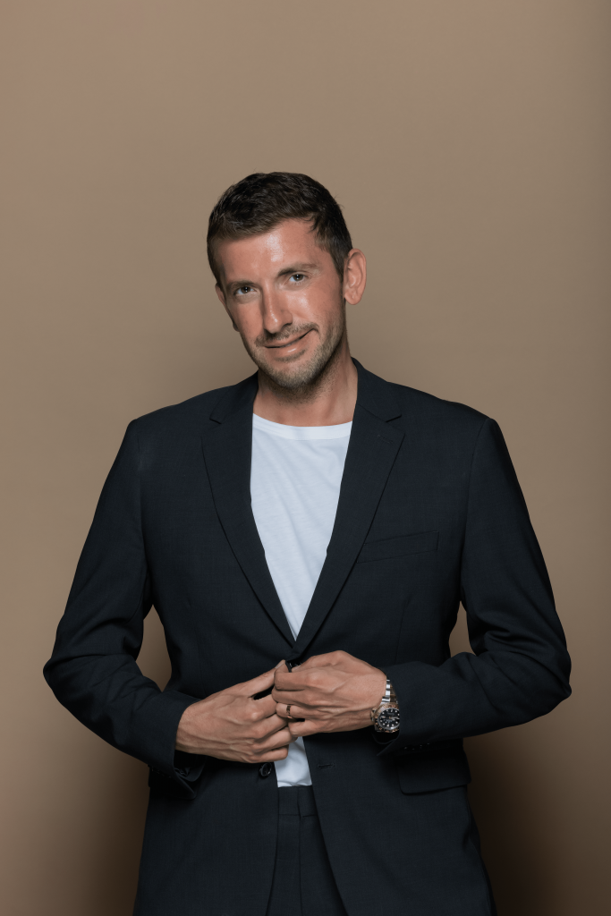 Meet Daniel Milstein | Luxury real estate broker – SHOUTOUT LA