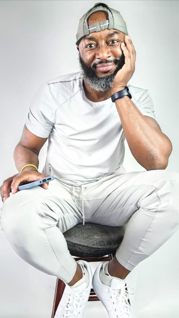 Meet Kitwana John | running Coach – SHOUTOUT LA