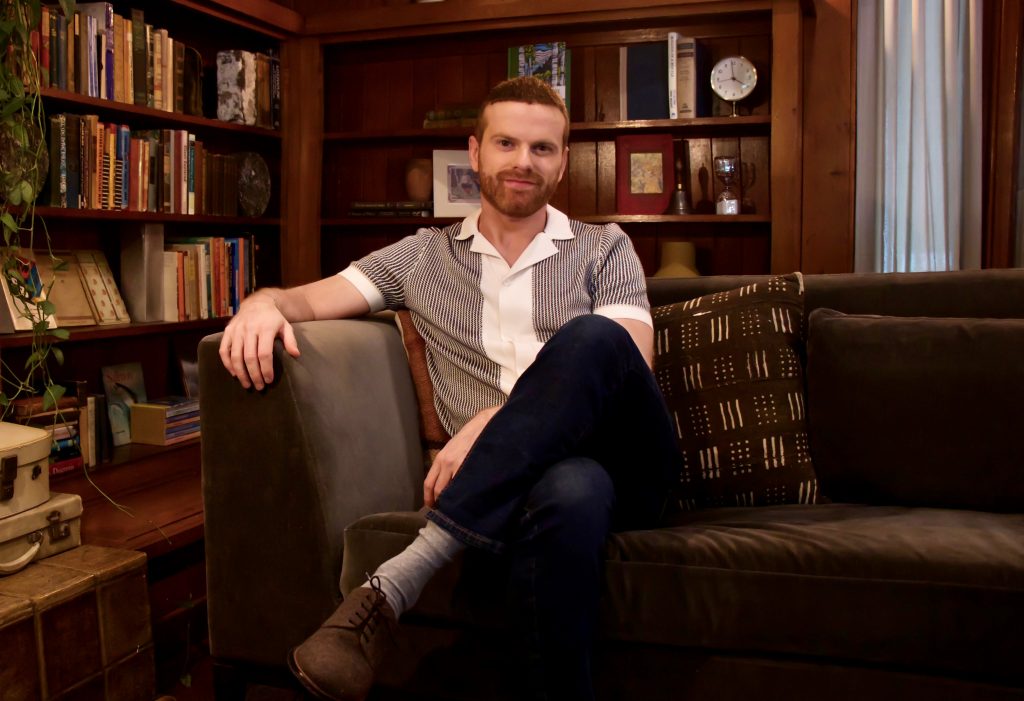 Meet Gavin Cross | Marriage and Family Therapist – SHOUTOUT LA