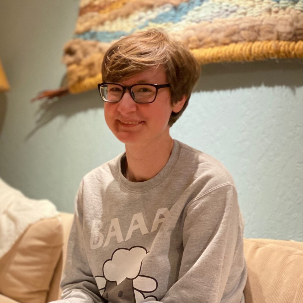 Meet Kristin Rowan | Comedian – SHOUTOUT LA